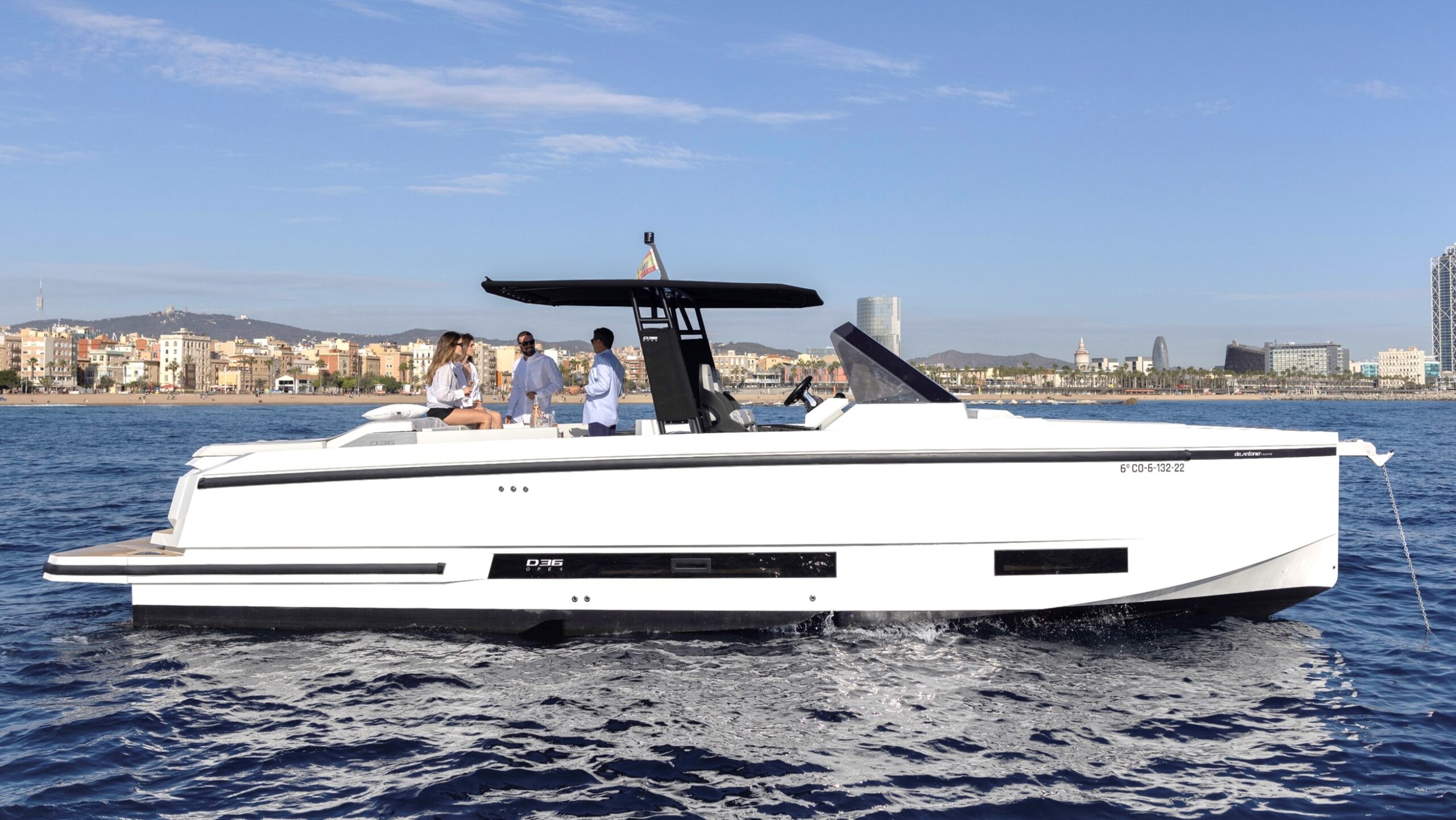 De Antonio D36 - White Island